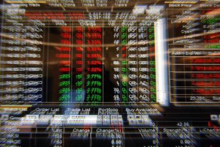 10 Cara Belajar Main Saham Terbaik untuk Pemula Mulai Investasi - Qoala ...