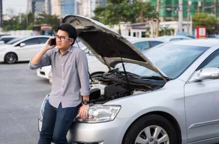 5 Penyebab Mobil Mogok Tiba-tiba dan Cara Mengatasinya - Qoala Indonesia