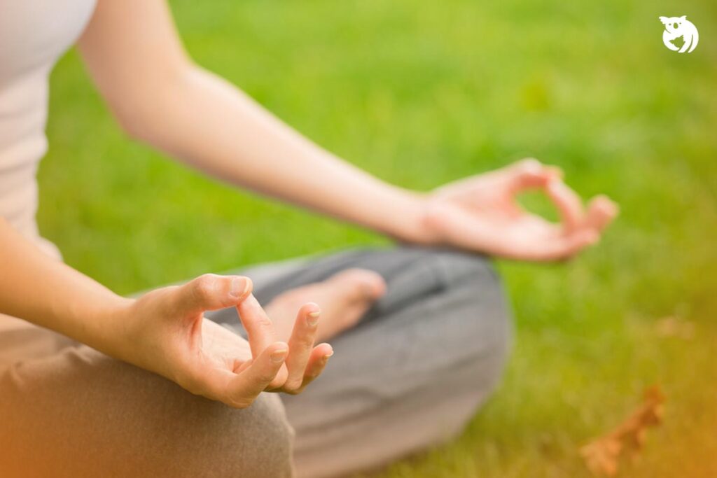 25 Cara Menghilangkan Stres untuk Tenangkan Hati dan Pikiran - Qoala ...