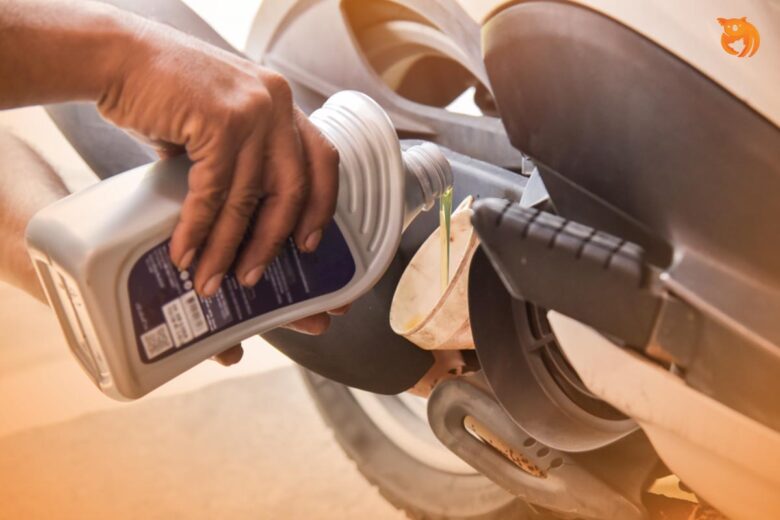 Jenis & Rekomendasi Oli Motor Matic Terbaik Untukmu - Qoala Indonesia