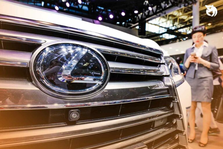 Rekomendasi dan Harga Mobil Lexus Terbaik di 2022 - Qoala Indonesia