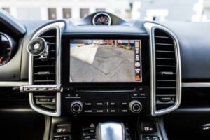 10 Rekomendasi Head Unit Mobil yang Cocok untuk Mobil Kamu