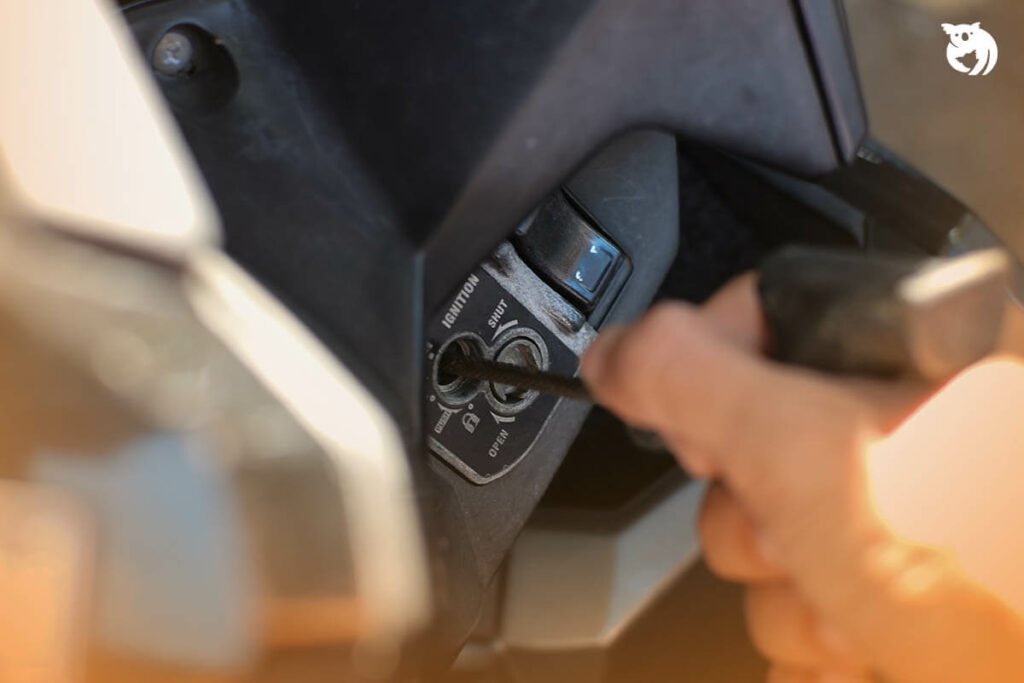 6 Cara Mencegah Pencurian Motor, Lengkapi dengan Asuransi! - Qoala ...